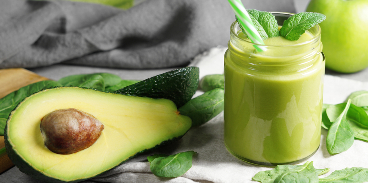 Avocado Smoothie at Night? Health Benefits You Should Know